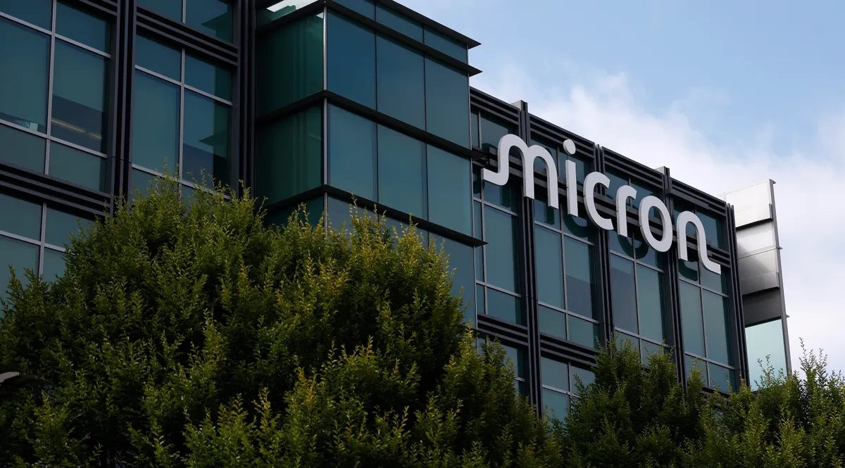 Micron’s $100B New York Megafab Hits the Brakes | CK